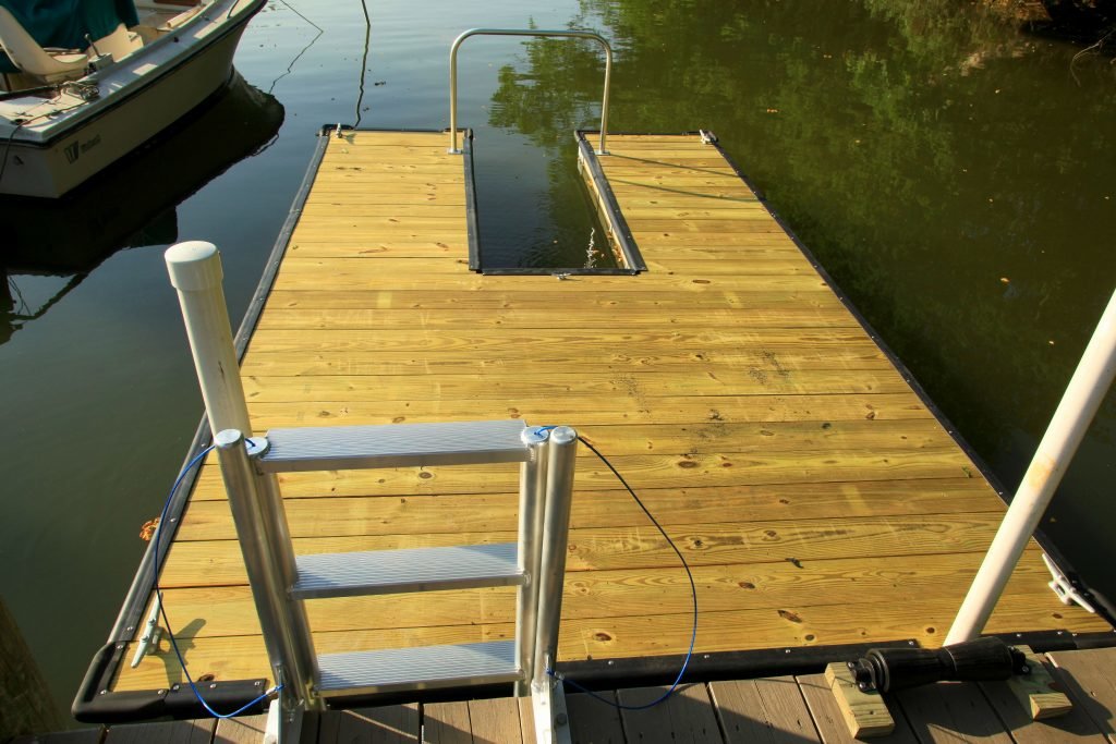 10 by 16 slot dock with ladder | Custom Floating Dock Builder Annapolis MD