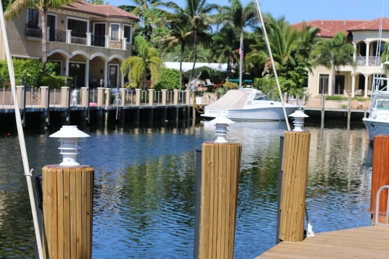 Solar Pagoda Piling Light | Custom Floating Dock Builder Annapolis MD