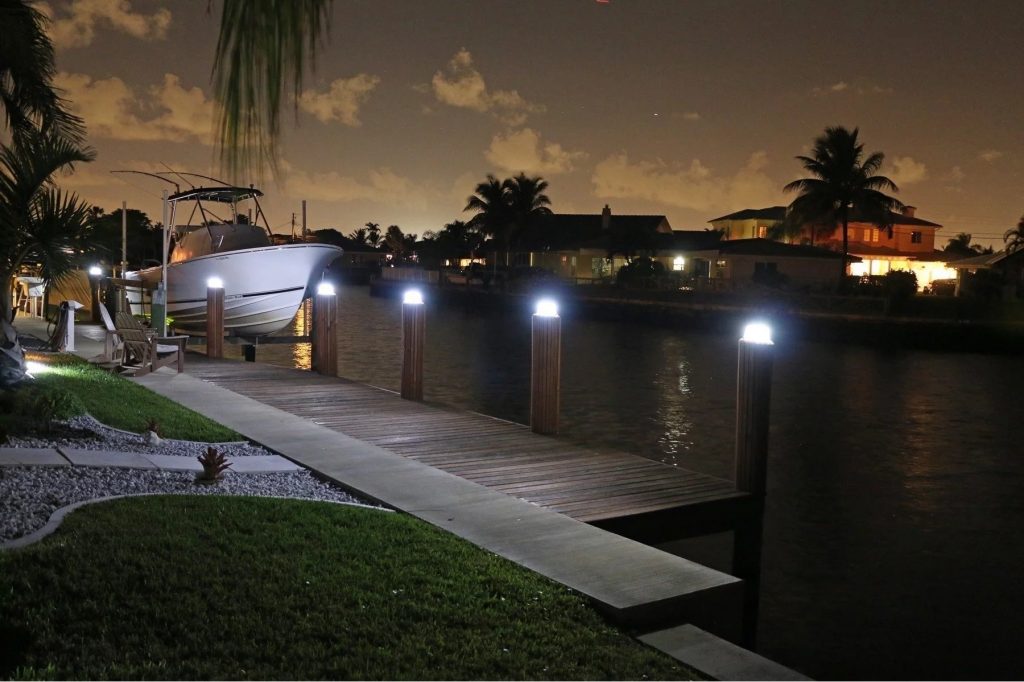 Solar Piling Light - 3 Color LED Switchable | Custom Floating Dock ...